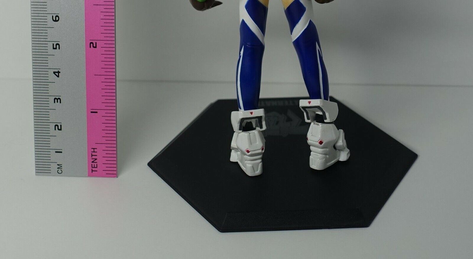 Volks Age Ultimate Characters Muv-Luv Chizuru Sakaki Pilot Suit Figure ...